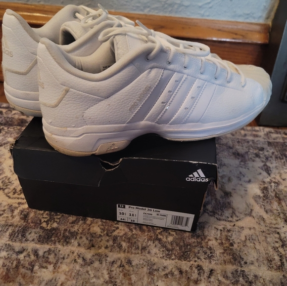 adidas | Shoes | Adidas White Pro Model 2g Low Mens Size 5 Original Box ...
